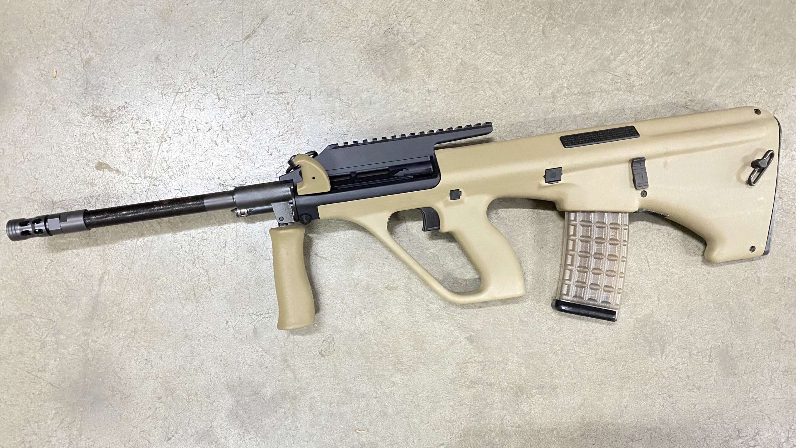 Steyr AUG 20″ High Rail 5.56 NATO Mud Stock AUG Mags – used - American ...