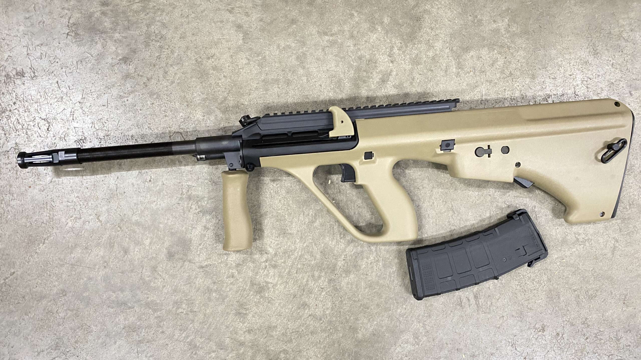 Steyr AUG 20″ Extended Rail 5.56 / 223 NATO Mags - American Guns & Ammo